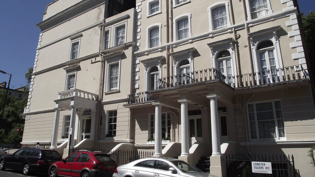 Lords Hotel | www.18-24.gr