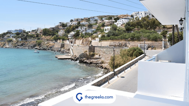 Vari beach hotel | thegreeks.com